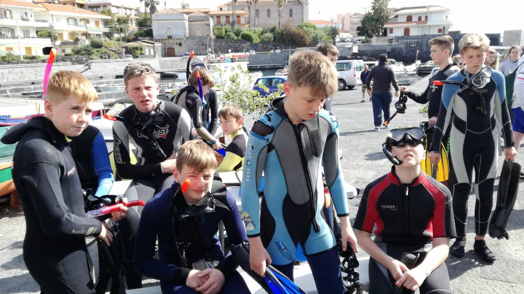 WHY FARO DIVING CENTER - Diving Catania - Il Faro Diving